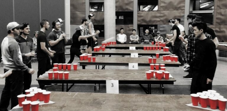 Jet-Pong – it's like Beer-Pong on Steroids